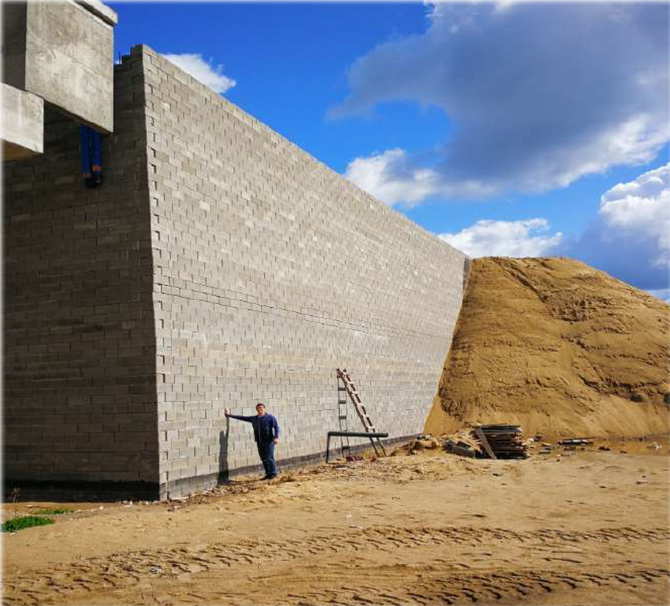 “Geospan”: Các sản phẩm và vật liệu xây dựng đường bộ, đường sắt và các sản phẩm khác